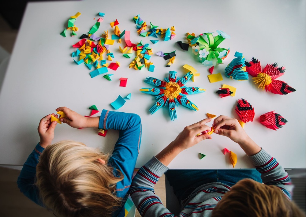 How to Keep Kids Entertained at a Wedding Reception | Activities For ...